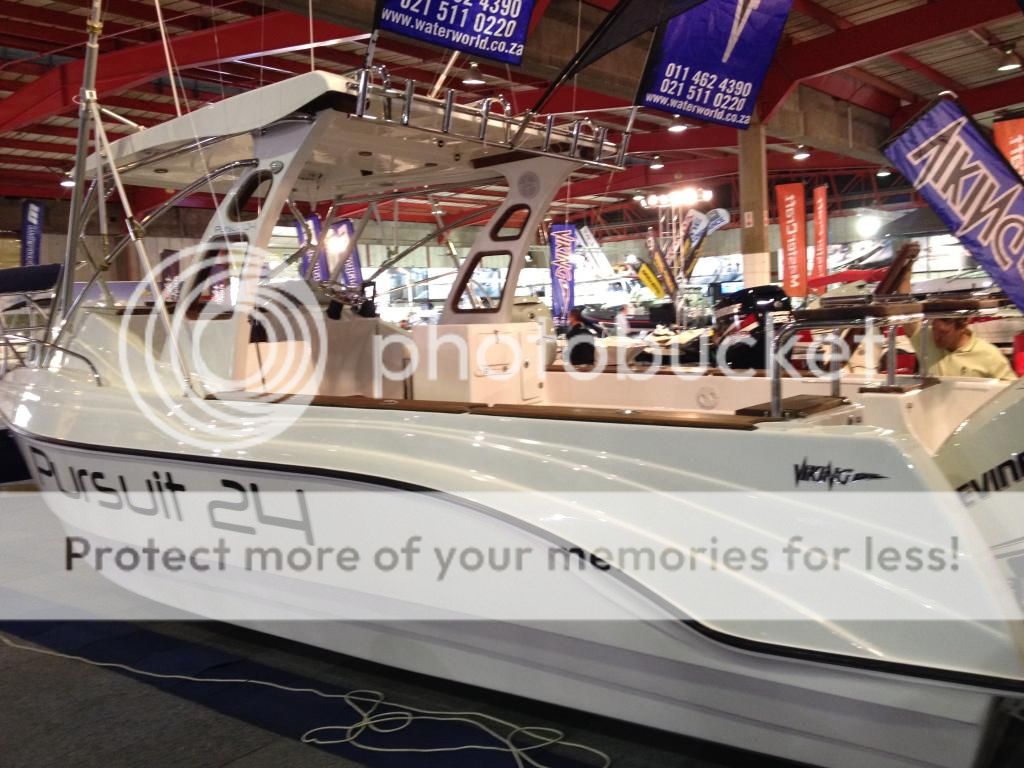 waterworld's pursuit 21/24 ft